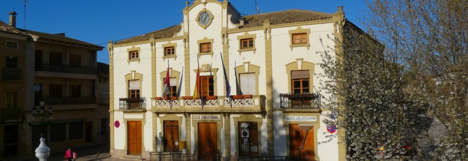 Ayuntamiento de Fuentealbilla: Información útil y fotos