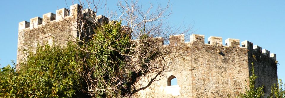 Castillo de Moeche: Información útil y fotos