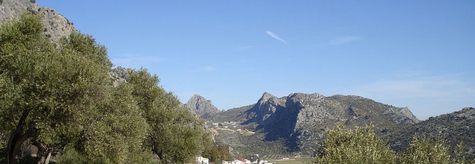 Alcaucín (Málaga): Qué ver y dónde dormir