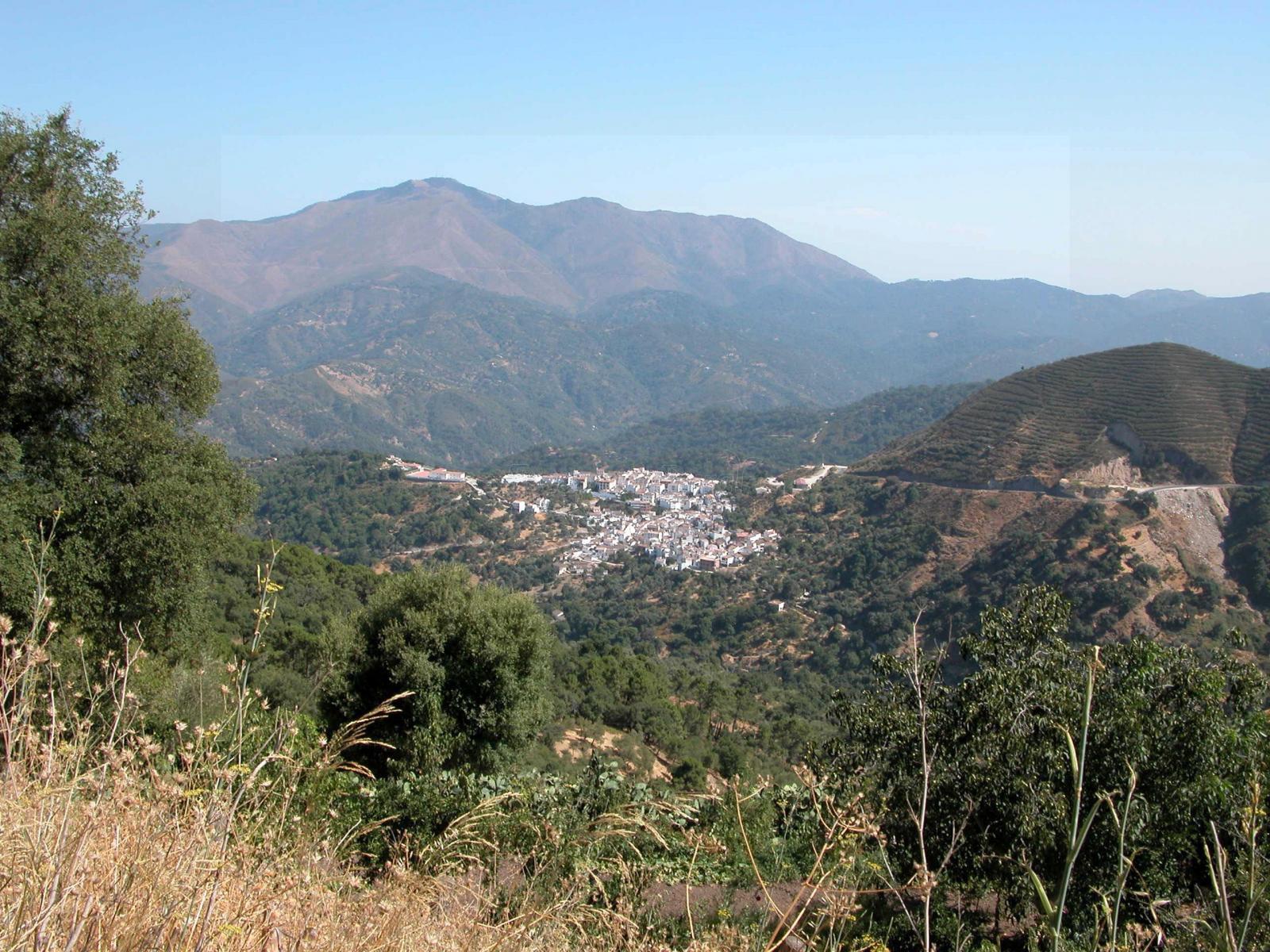 Benarrabá (Málaga): Qué ver y dónde dormir