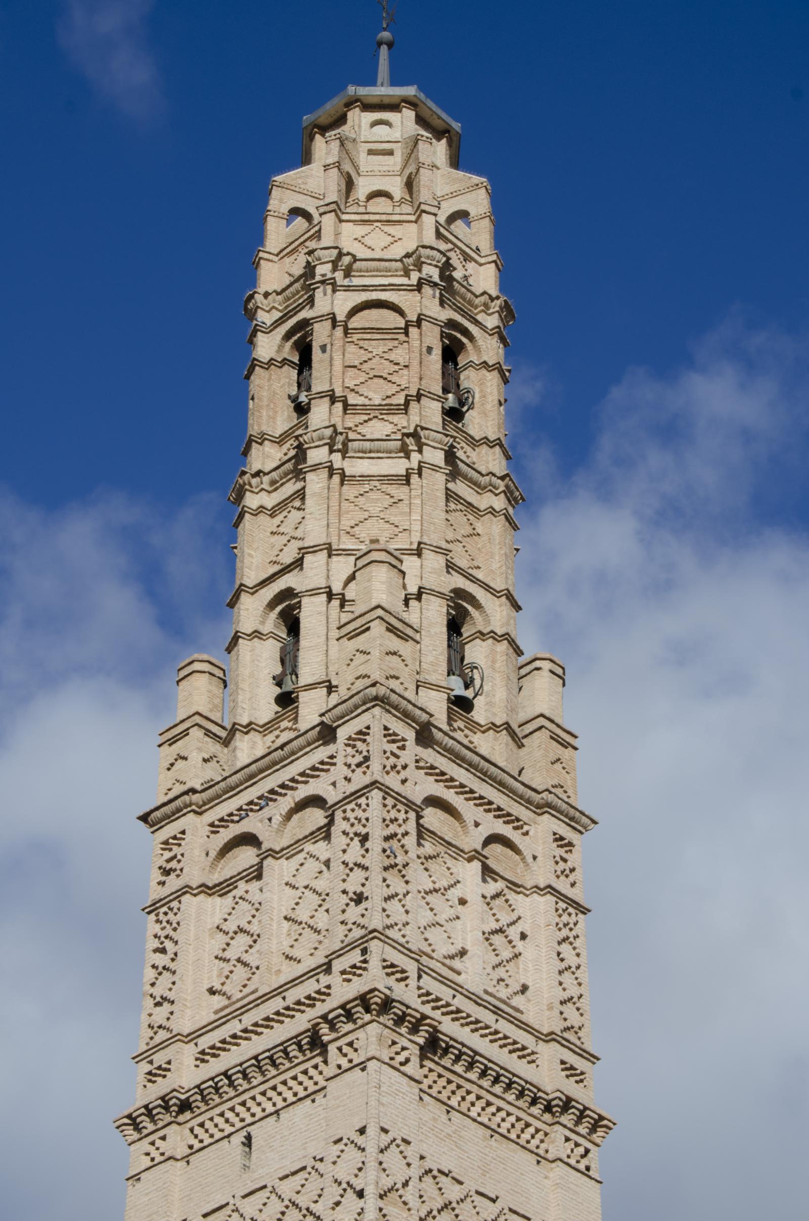 La Almunia de Doña Godina (Zaragoza): Qué ver y dónde dormir