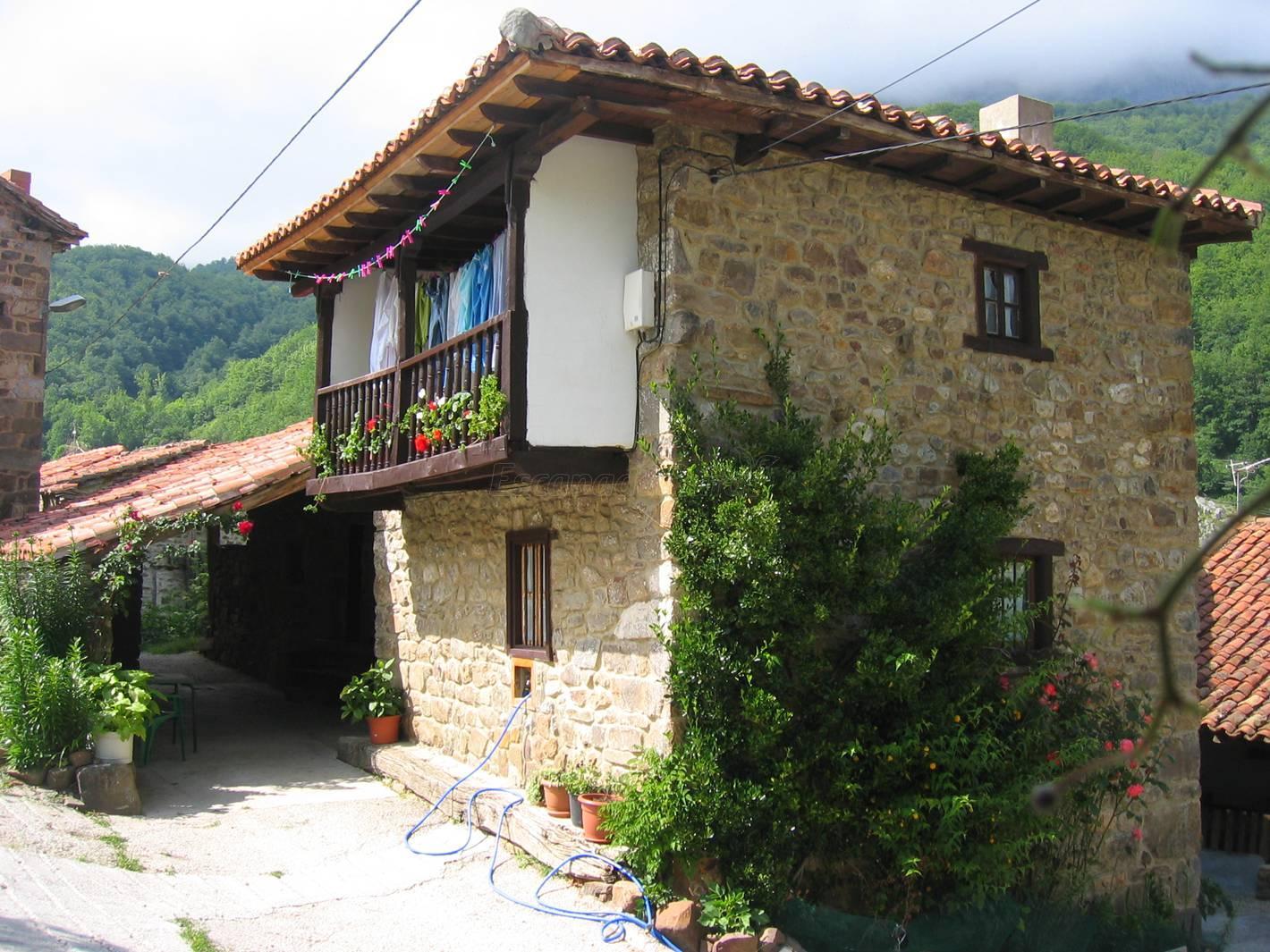 Pido (Cantabria): Qué ver y dónde dormir